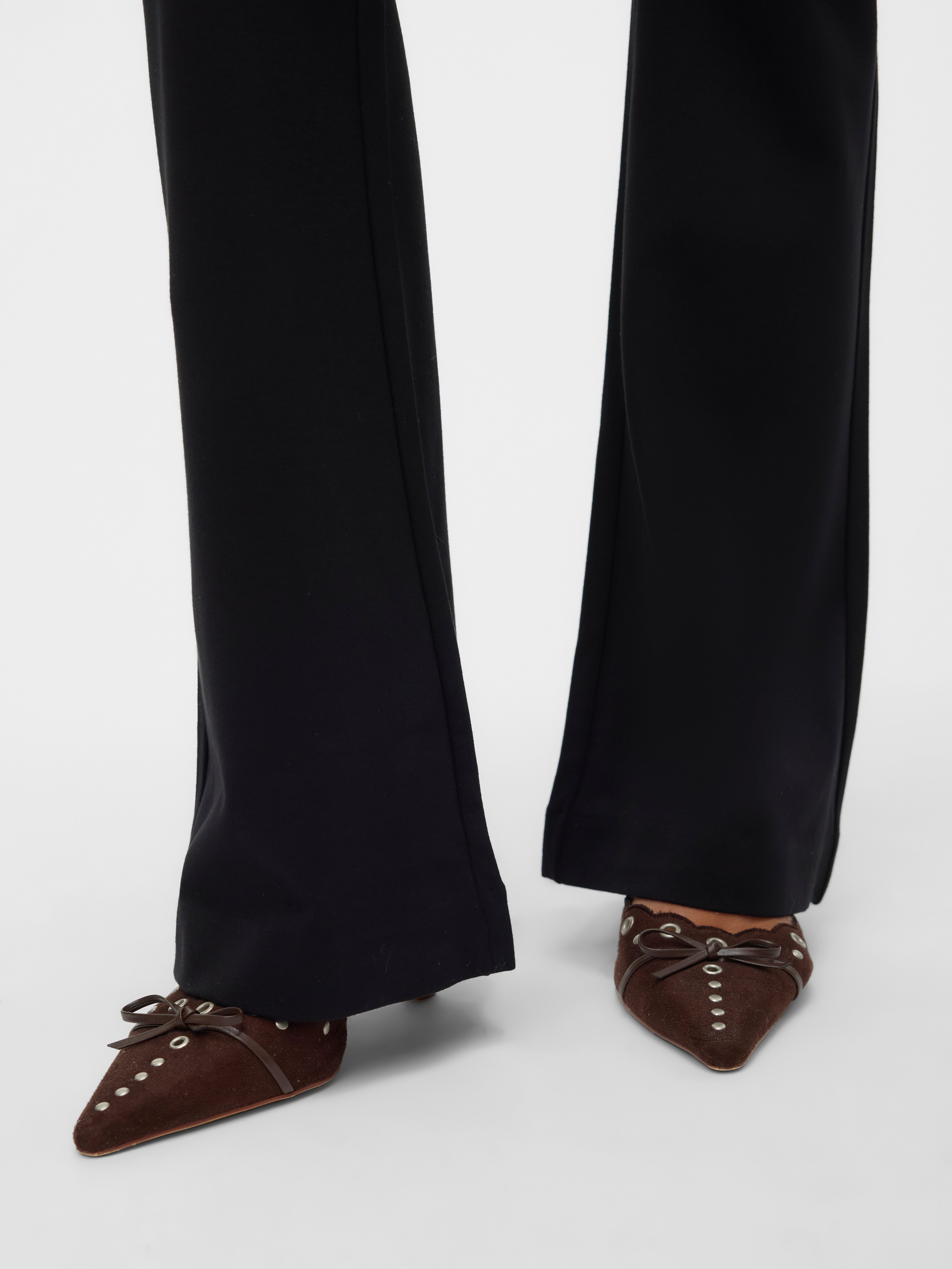 VMKAMMA Byxor | Svarta | Vero Moda®