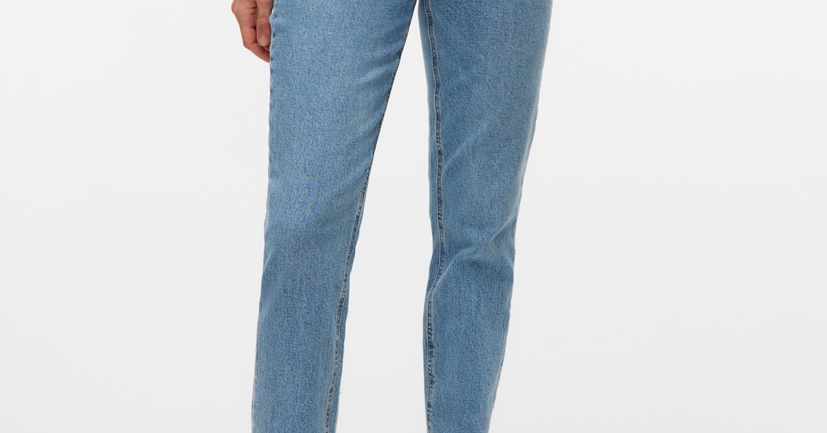 VMBRENDA Høyt snitt Mom Fit Ankel Jeans | Lys blå | Vero Moda®