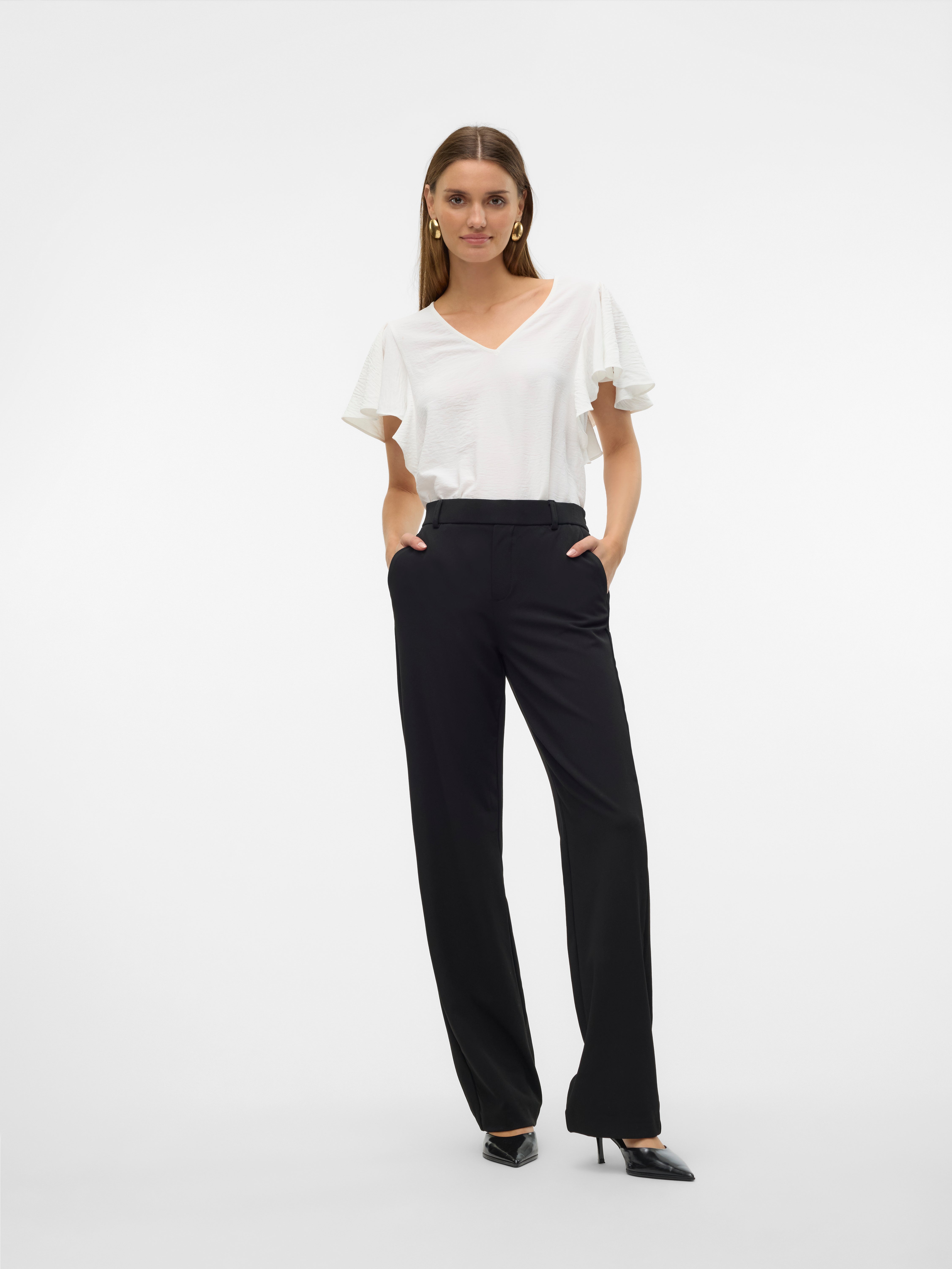 Straight Fit Mid waist Trousers | Black | Vero Moda®