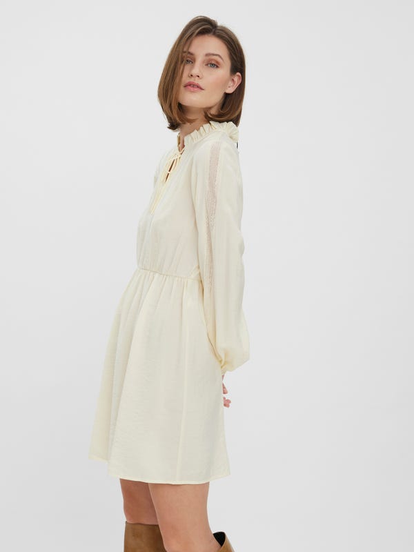 Regular Fit V-Neck Short dress | Black | Vero Moda®