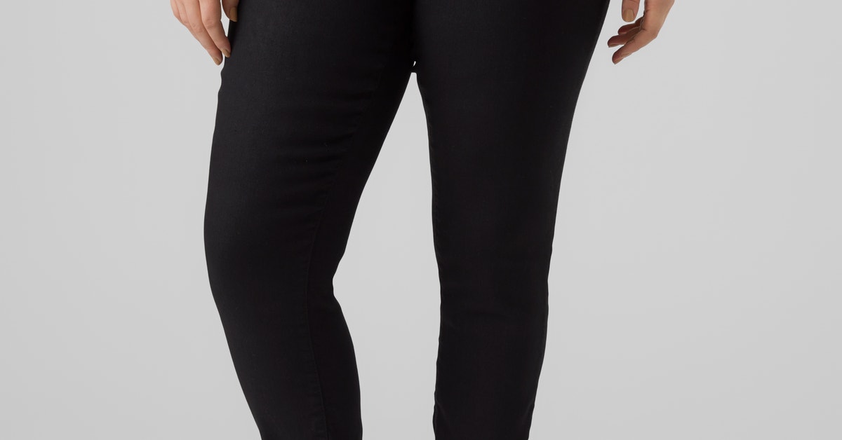 Slim Fit Middels høy midje Curve Jeans | Sort | Vero Moda®