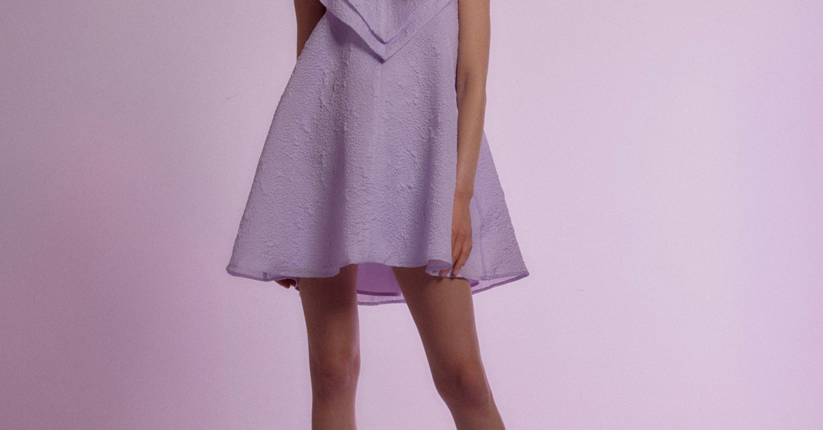 Robe courte Tight Fit Col rond with 40% discount! | Vero Moda®