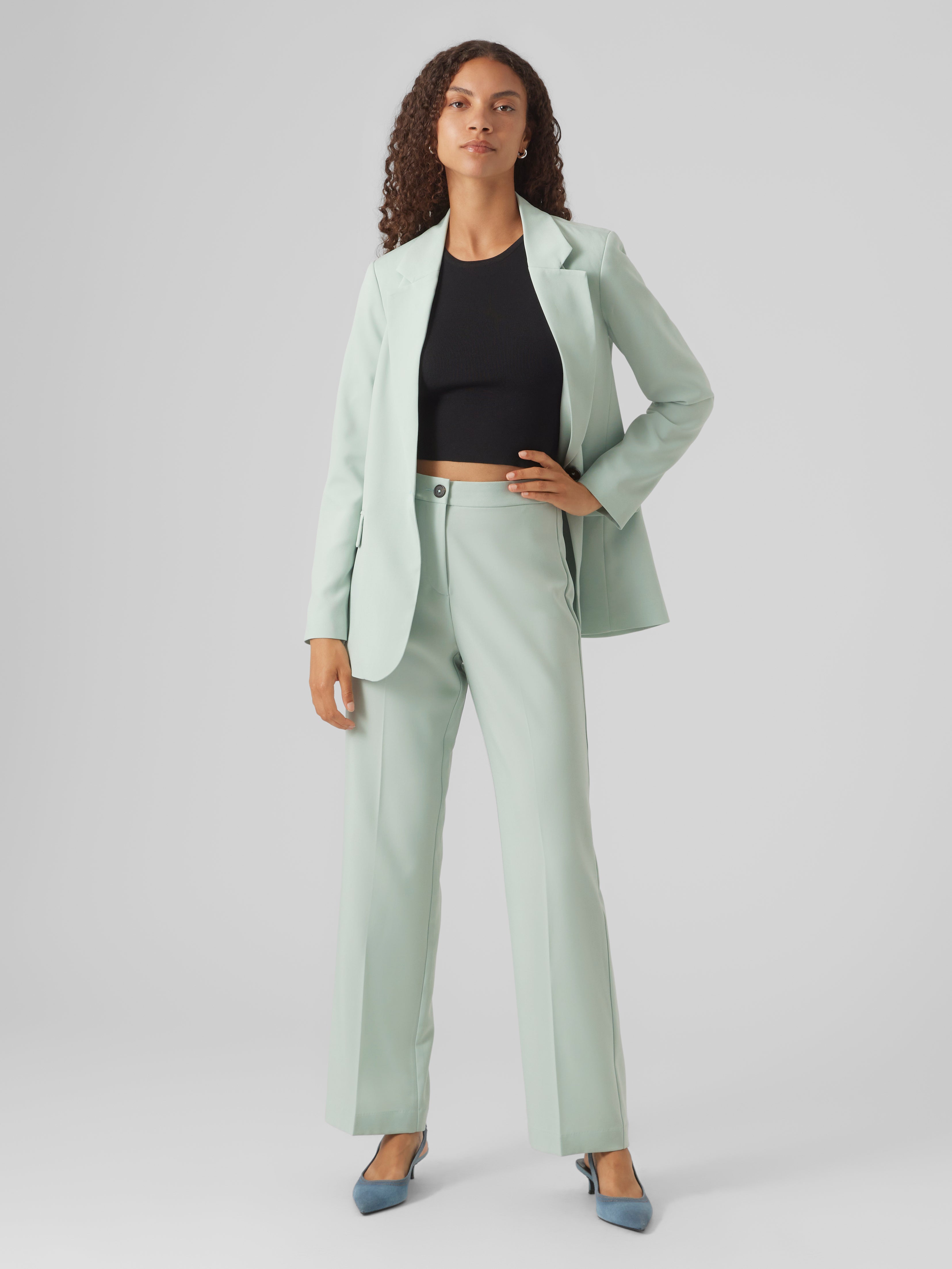 VMRITA Vita media Pantaloni | Light Green | Vero Moda®