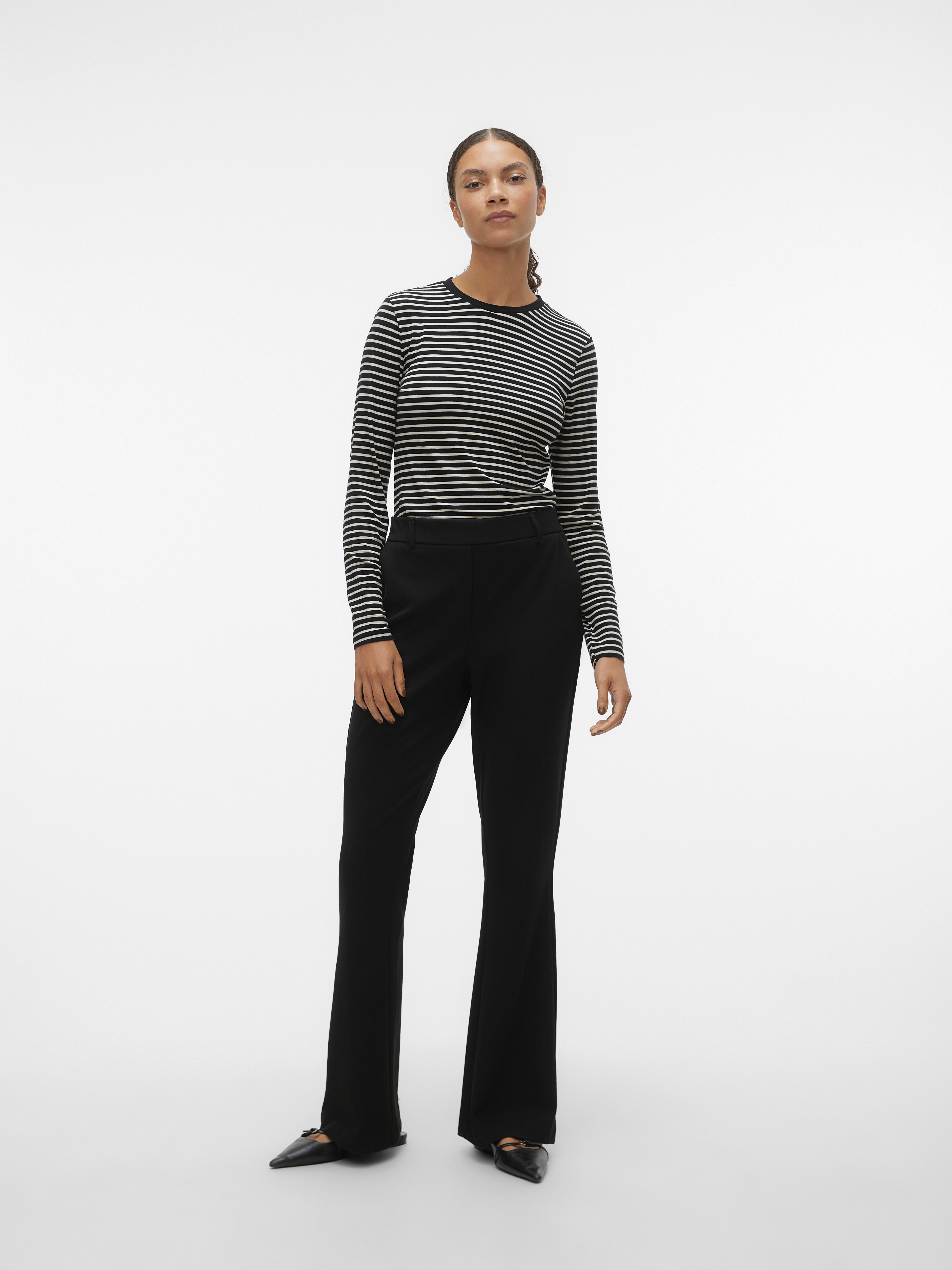 VMMAYA Mid rise Trousers | Black | Vero Moda®