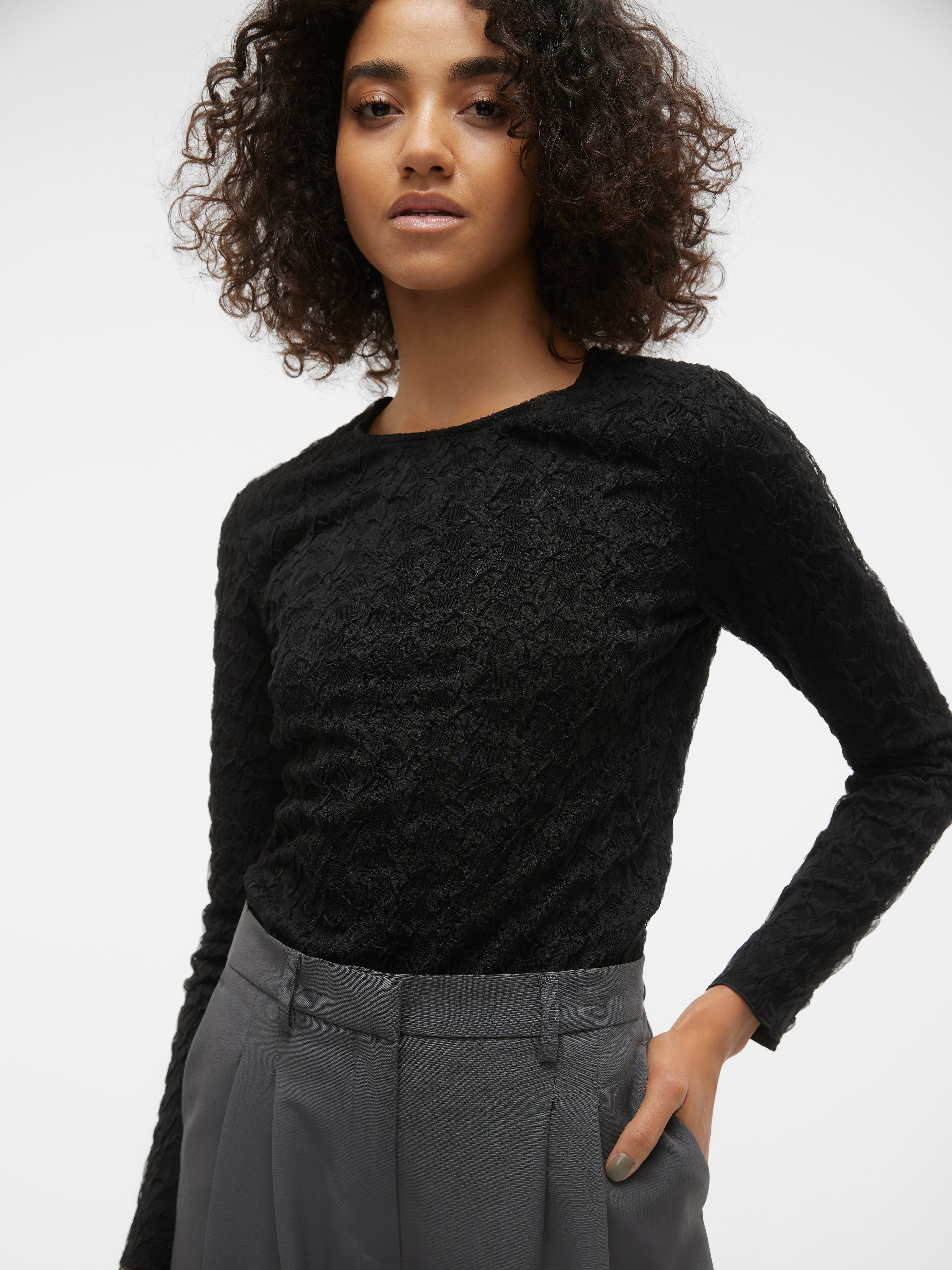 Top | Noir | Vero Moda®