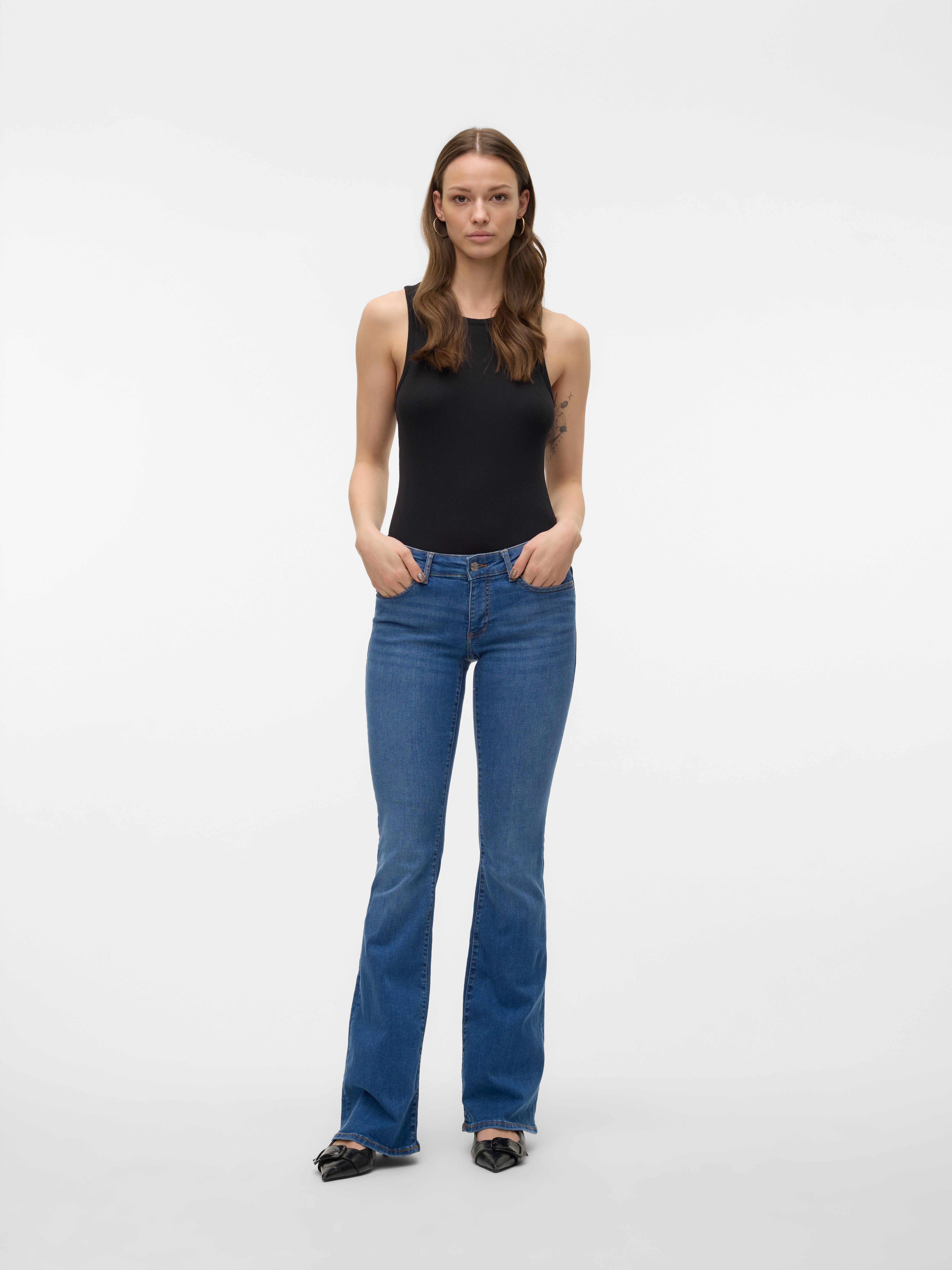 VMSIGI Low rise Flared Fit Jeans | Medium Blue | Vero Moda®